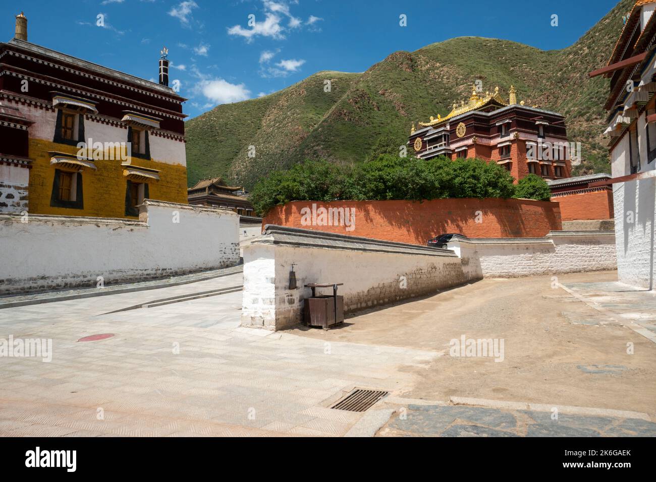 Asia china gansu monastery hi-res stock photography and images - Alamy