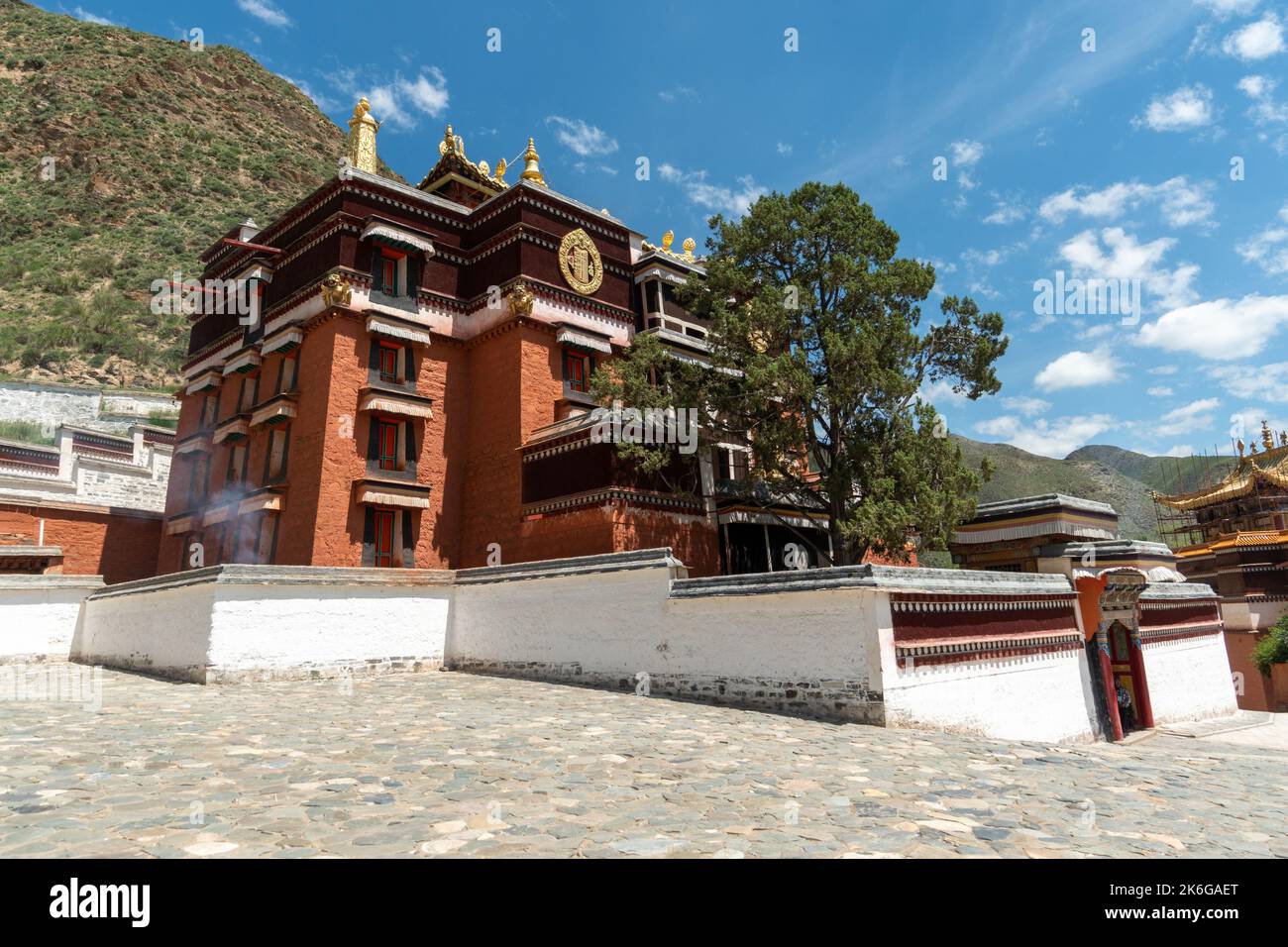 Labrang temple hi-res stock photography and images - Alamy