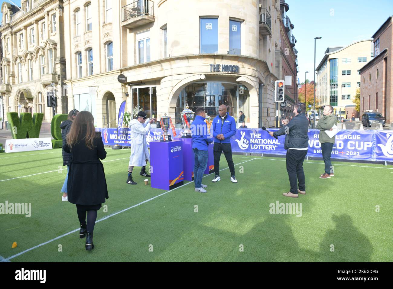 14/10/2022 Bi-stander tries to steal the Rugby League World Cups during ...