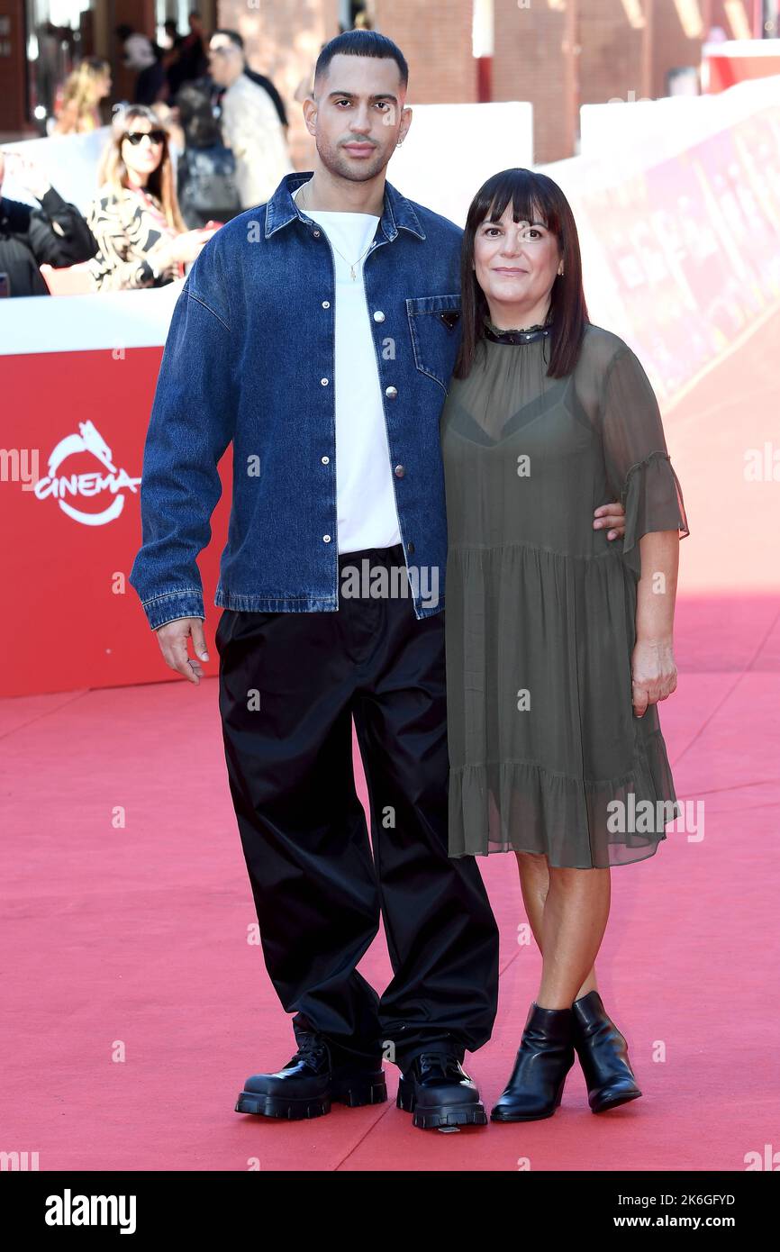 Mahmood mother anna frau hi-res stock photography and images - Alamy