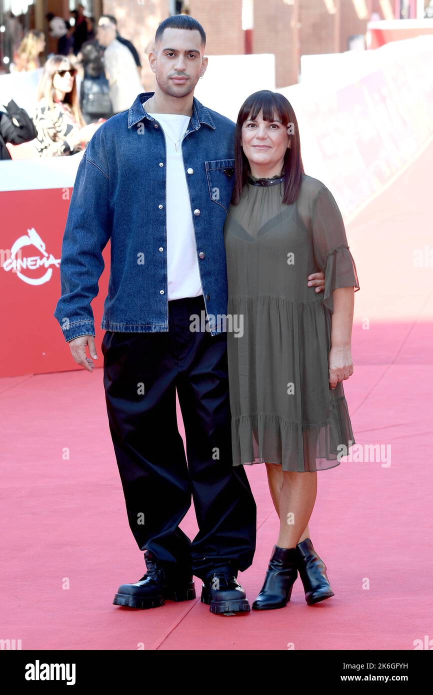 Mahmood mother anna frau hi-res stock photography and images - Alamy