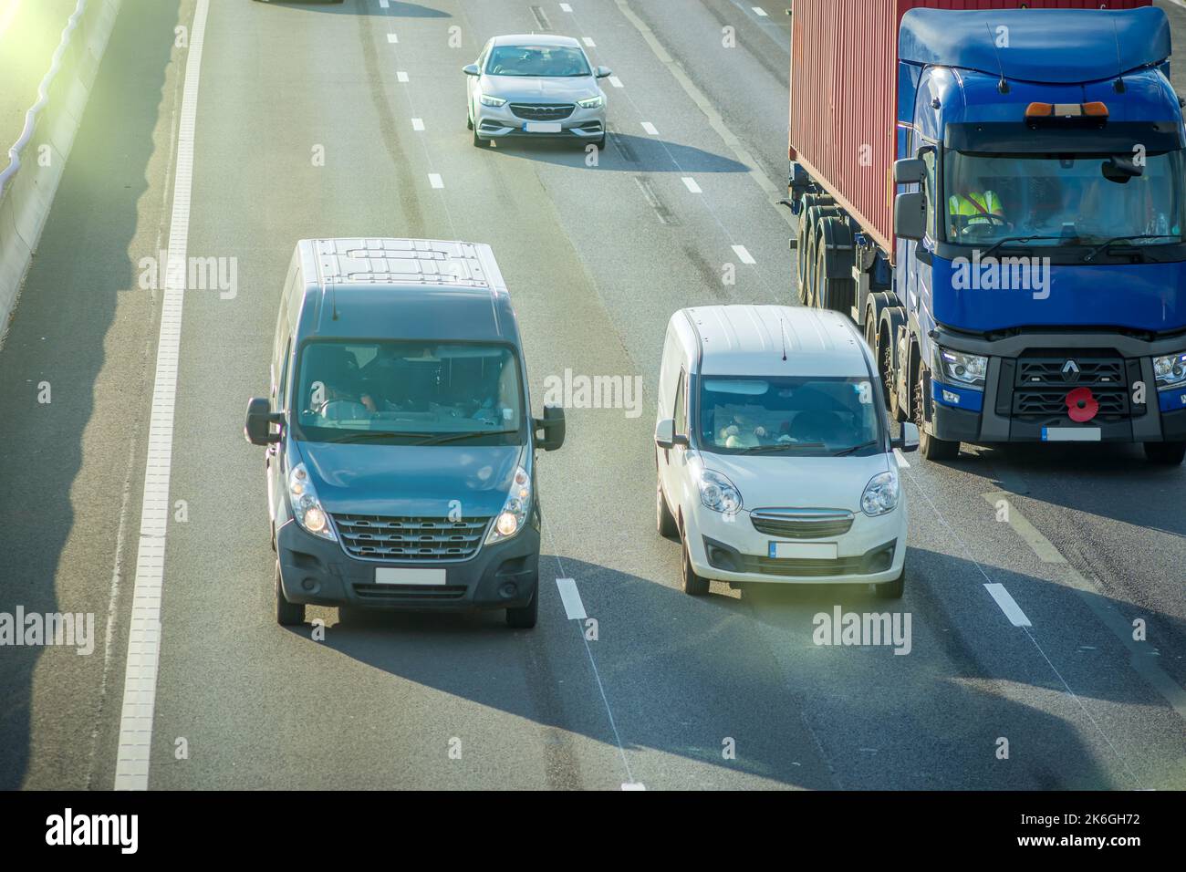 heavy traffic in blurry motion on UK motorway in England Stock Photo ...