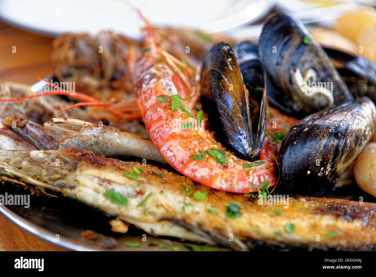 Shellfish assortment hi-res stock photography and images - Alamy