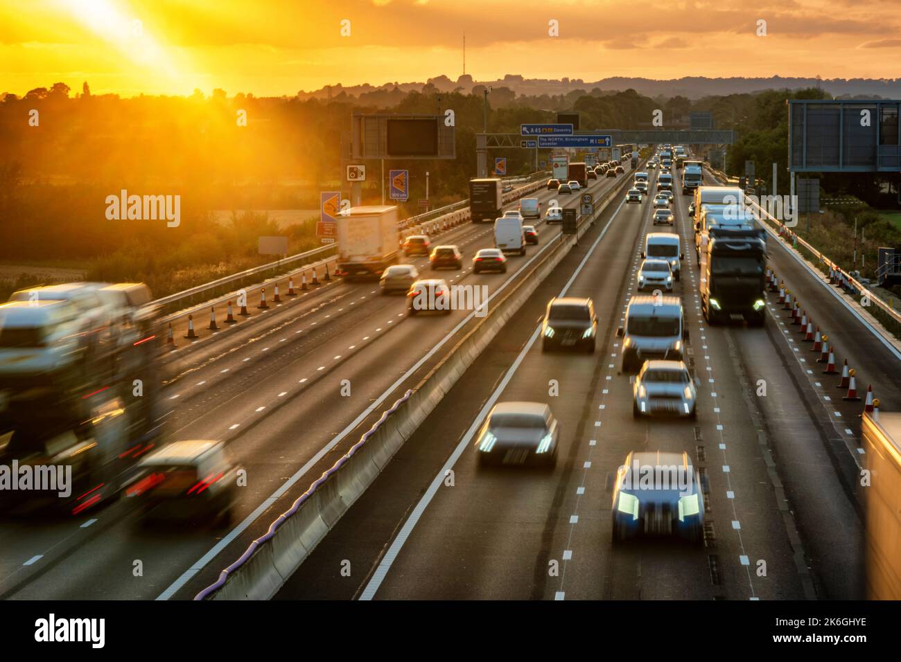 Heavy traffic on m1 junction hi-res stock photography and images - Alamy