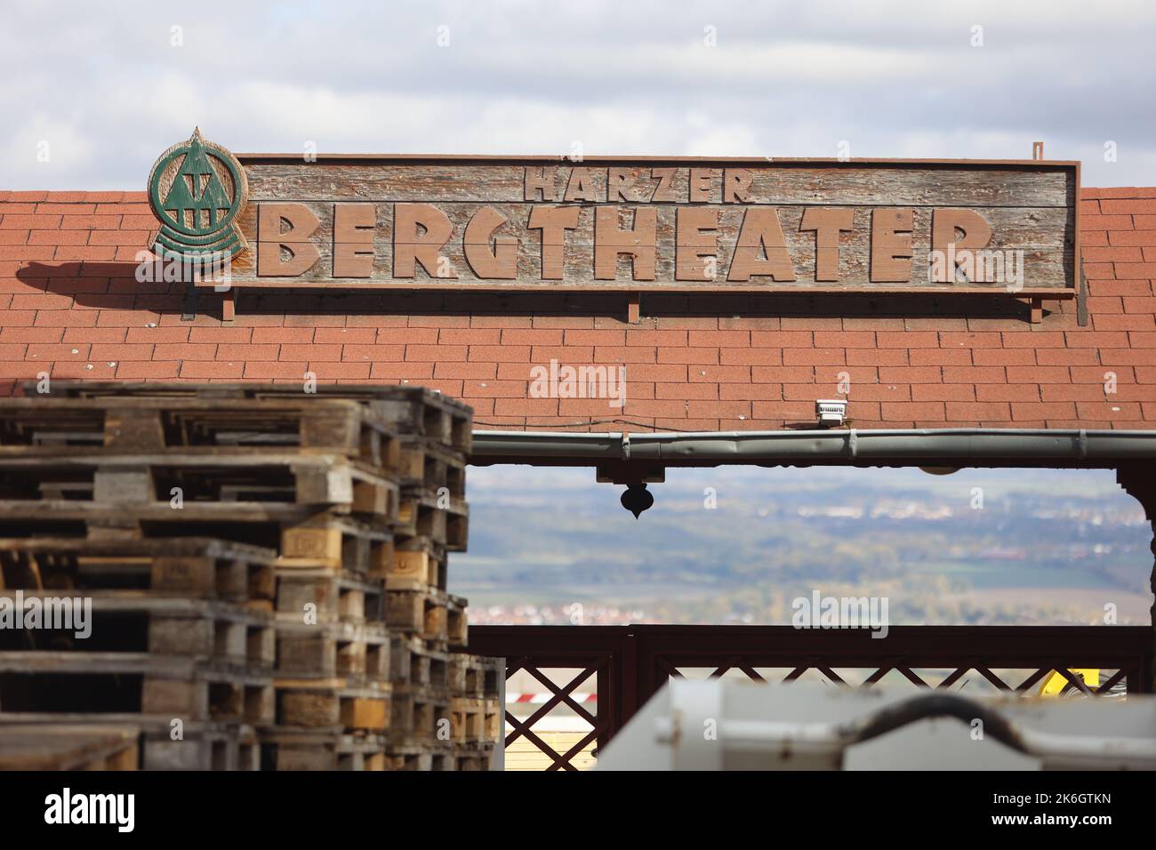Thale, Germany. 14th Oct, 2022. A plaque with the inscription "Harzer ...