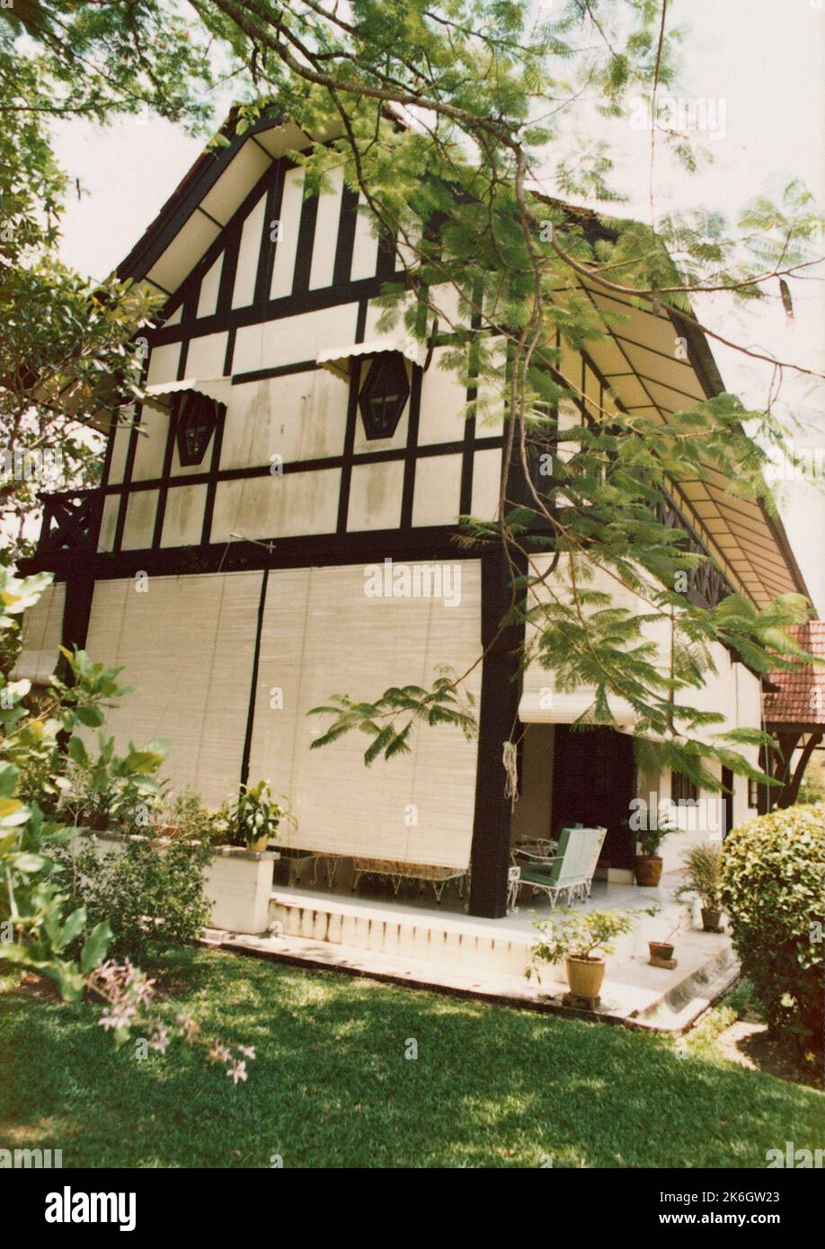 Kuala Lumpur - Mid-Level Position Residence - 1976, United States ...