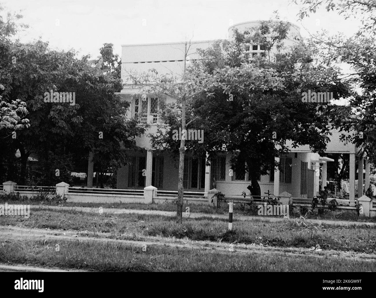 Kinshasa - Mid-Level Position Residence - 1964, United States ...