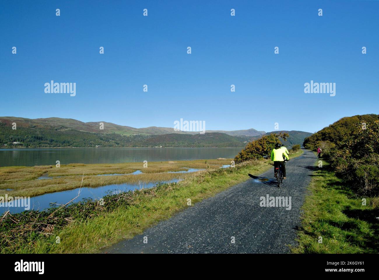Mawddach railway trail in the snowdonia national park hi-res stock ...