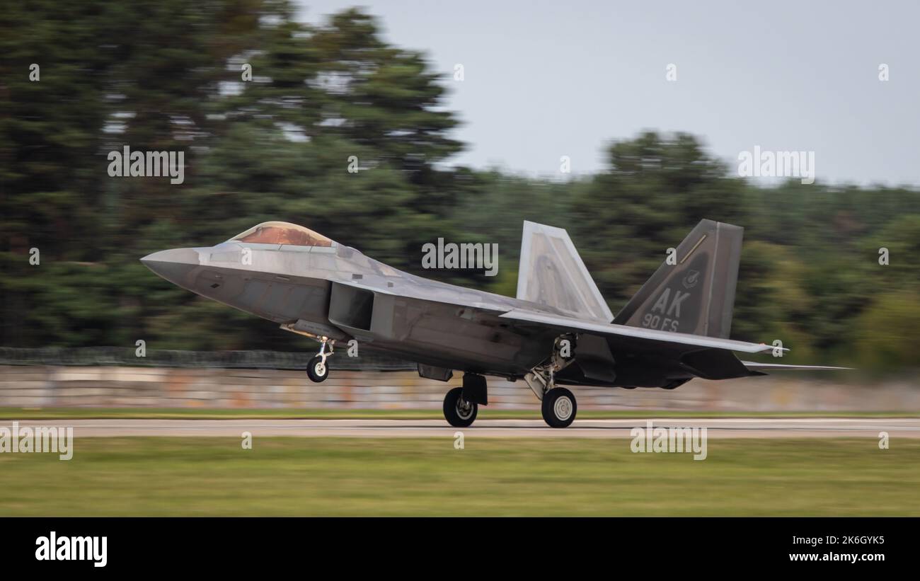 American stealth tactical fighter aircrafts of the 5th generation ...