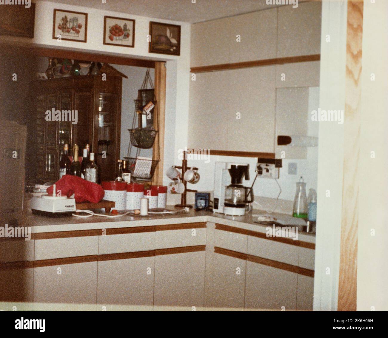 Lagos - Multi-Unit Residential Building - 1985, United States ...