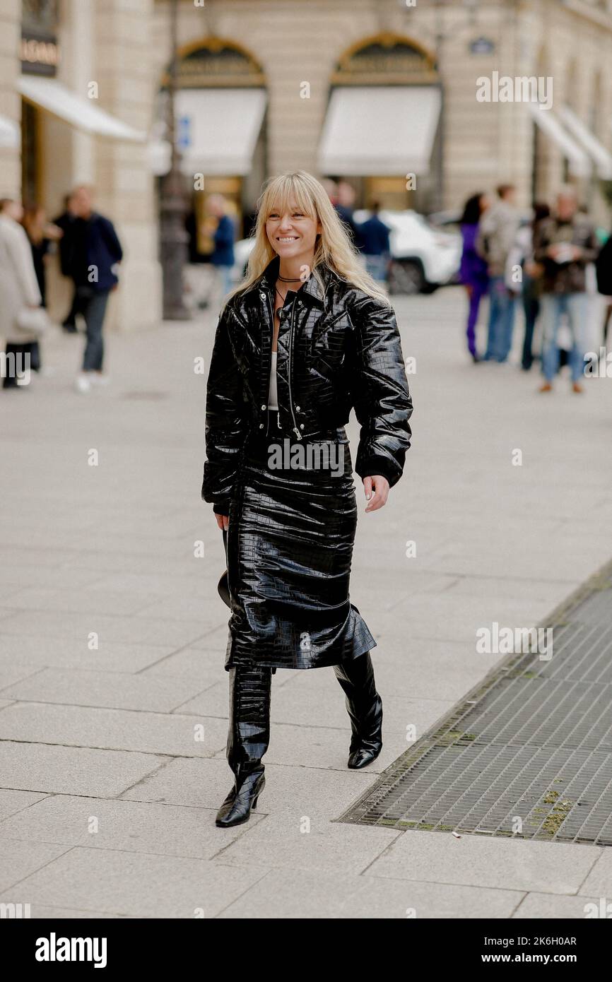 Street style, Jeanette Friis Madsen arriving at Schiaparelli Spring ...
