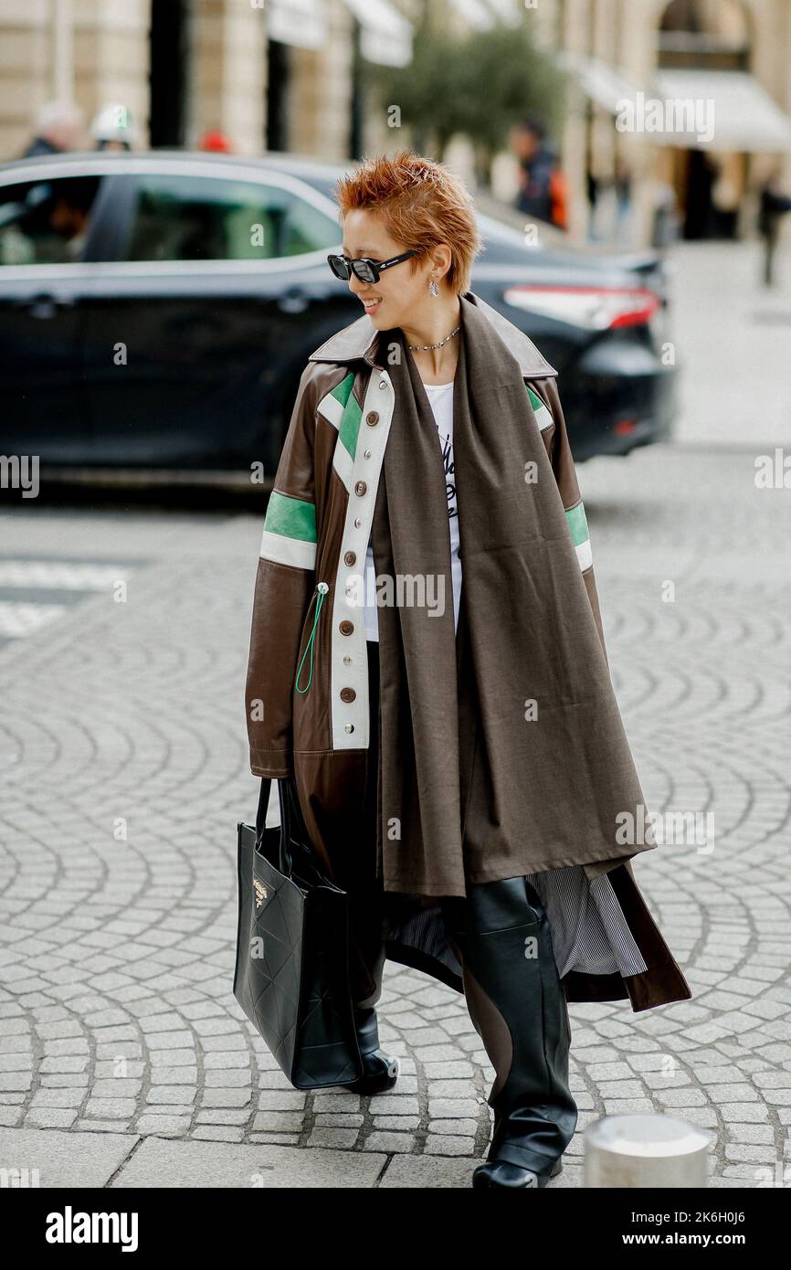 Street style, Nara Kim arriving at Schiaparelli Spring Summer 2023 ...