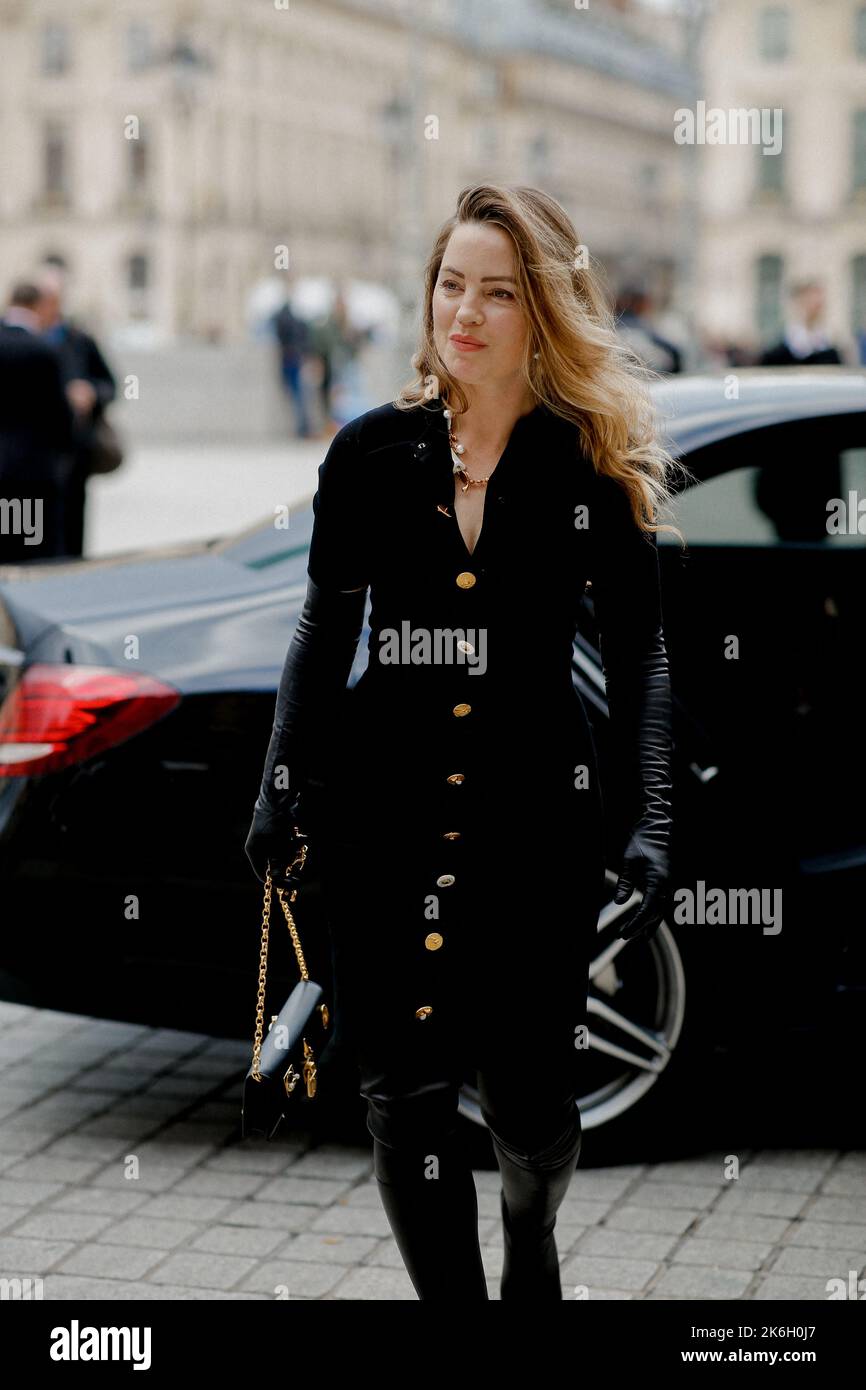 Street style, Melissa Goerge arriving at Schiaparelli Spring Summer ...