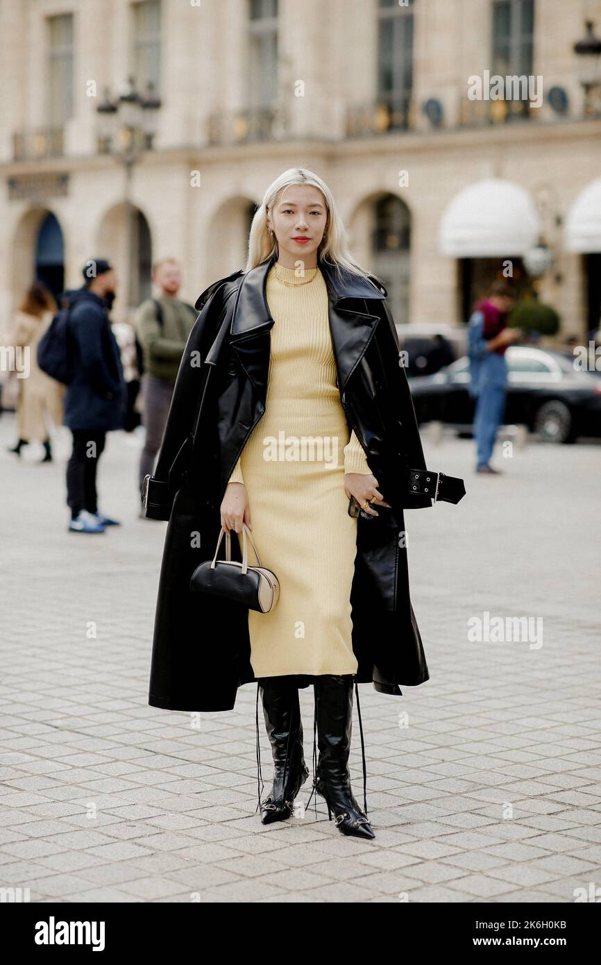 Street style, arriving at Schiaparelli Spring Summer 2023 presentation ...