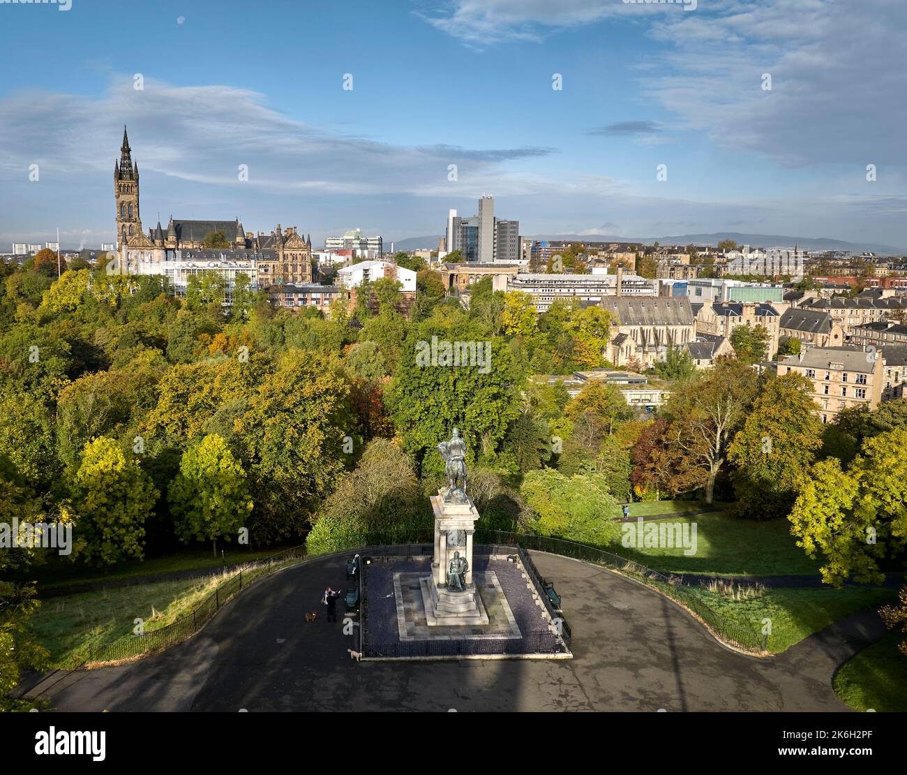 Lord Roberts Memorial in Kelvingrove Park Glasgow in the Autumn sun ...