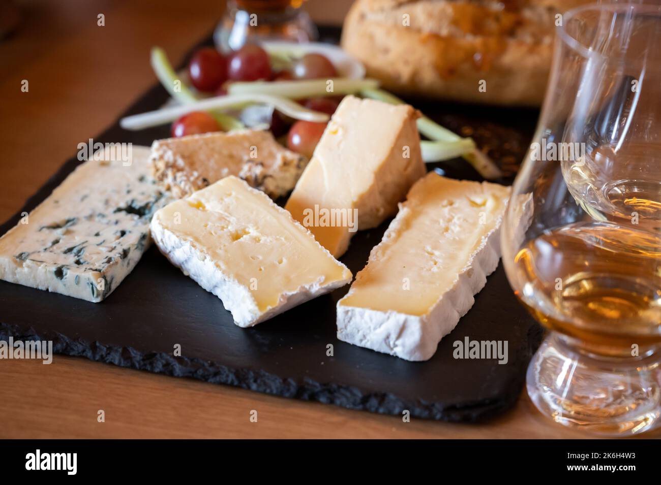 Pairing of scotch whiskies and farmers scottish cheeses cheddar ...