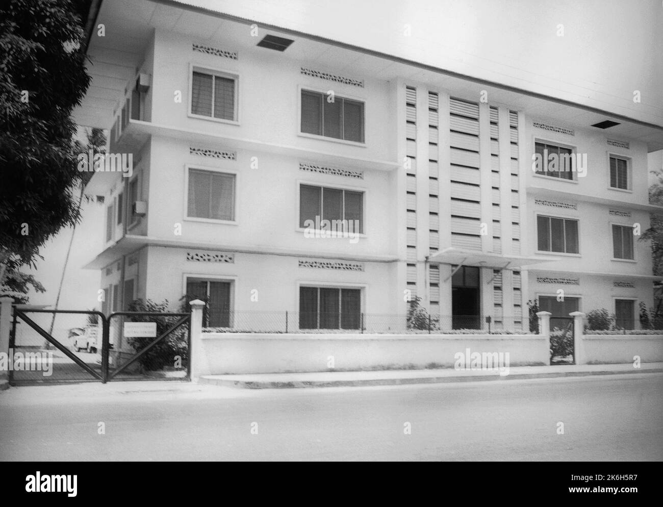 Libreville - Educational Facility/School - 1970, United States ...