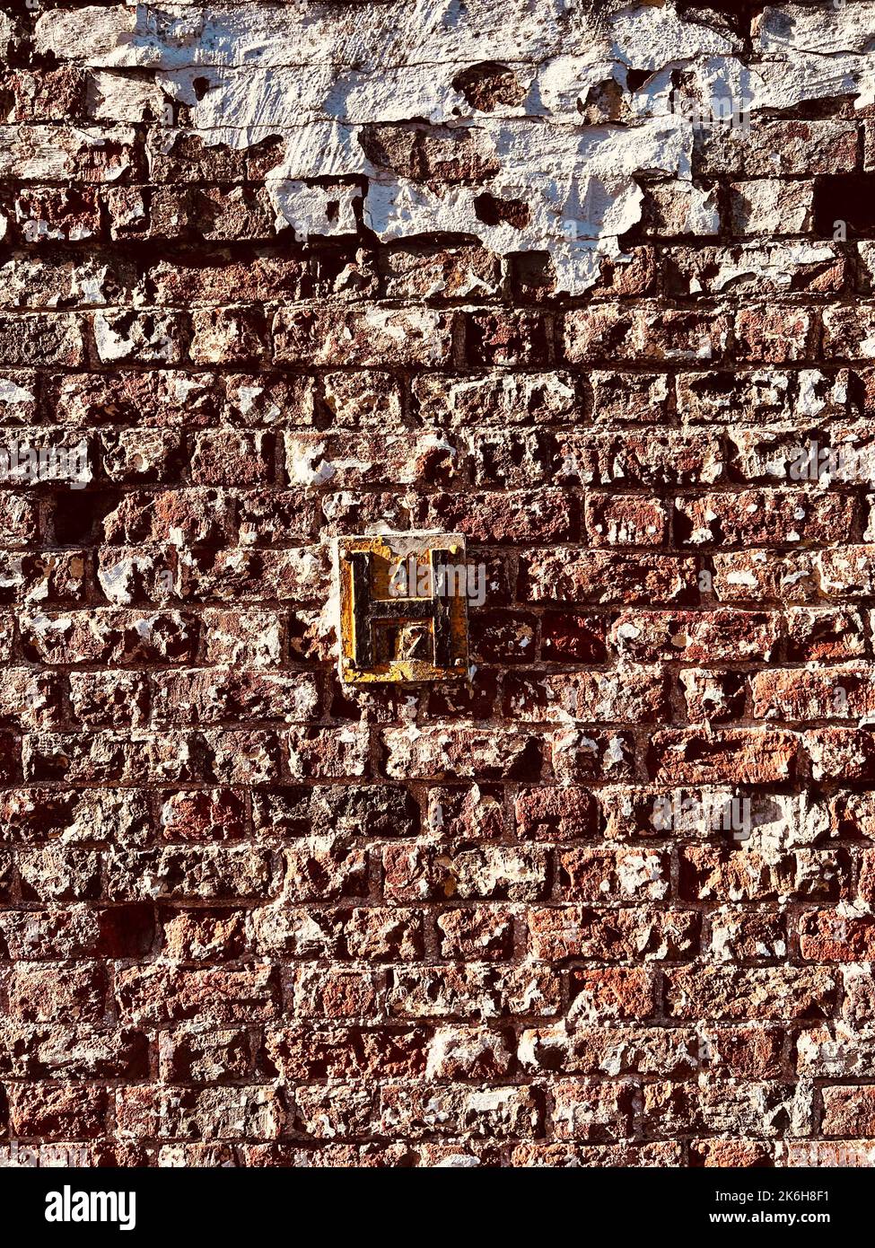 Textured weathered distressed red brick wall Stock Photo - Alamy