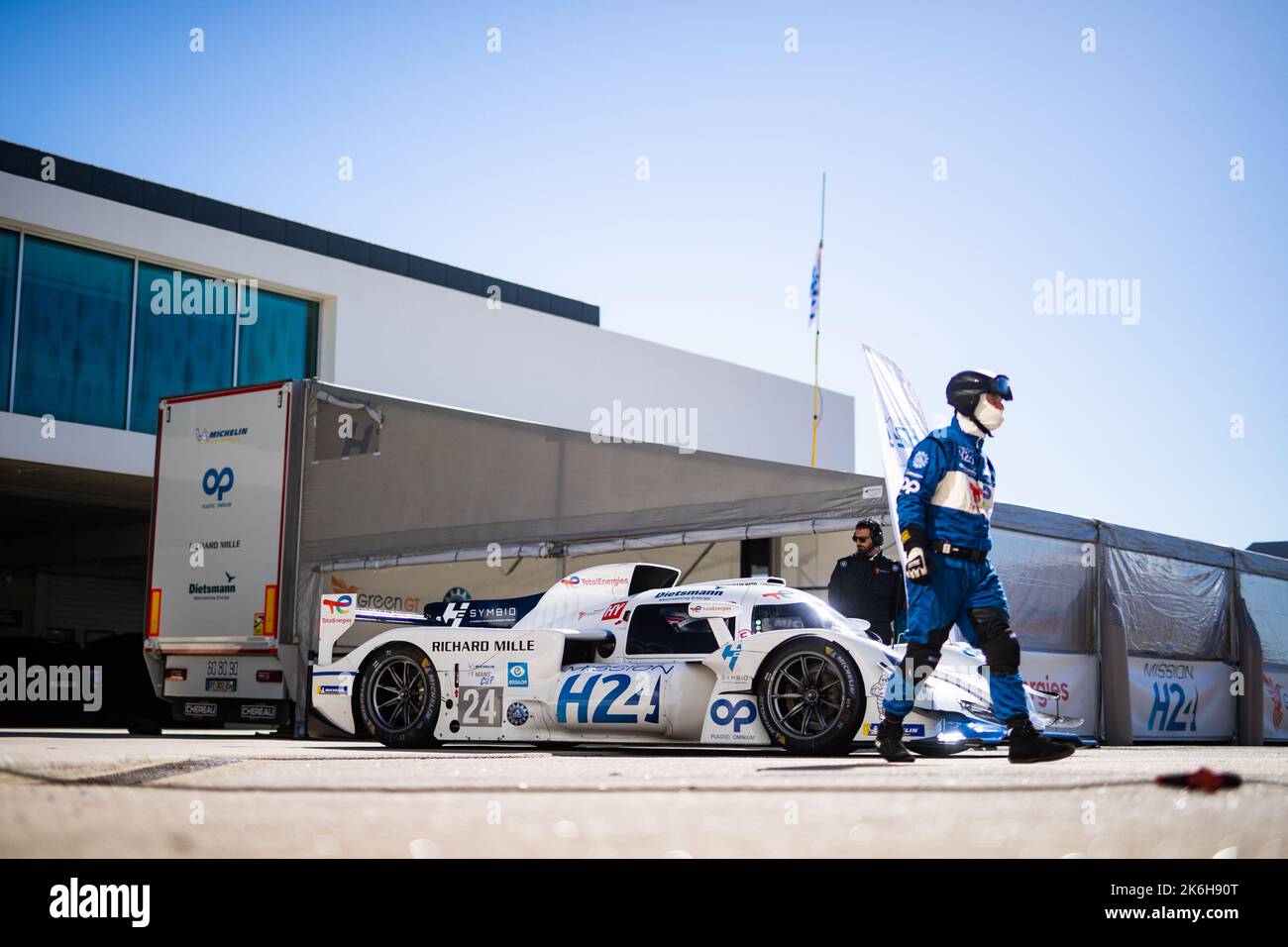 14 10 2022 hi-res stock photography and images - Alamy