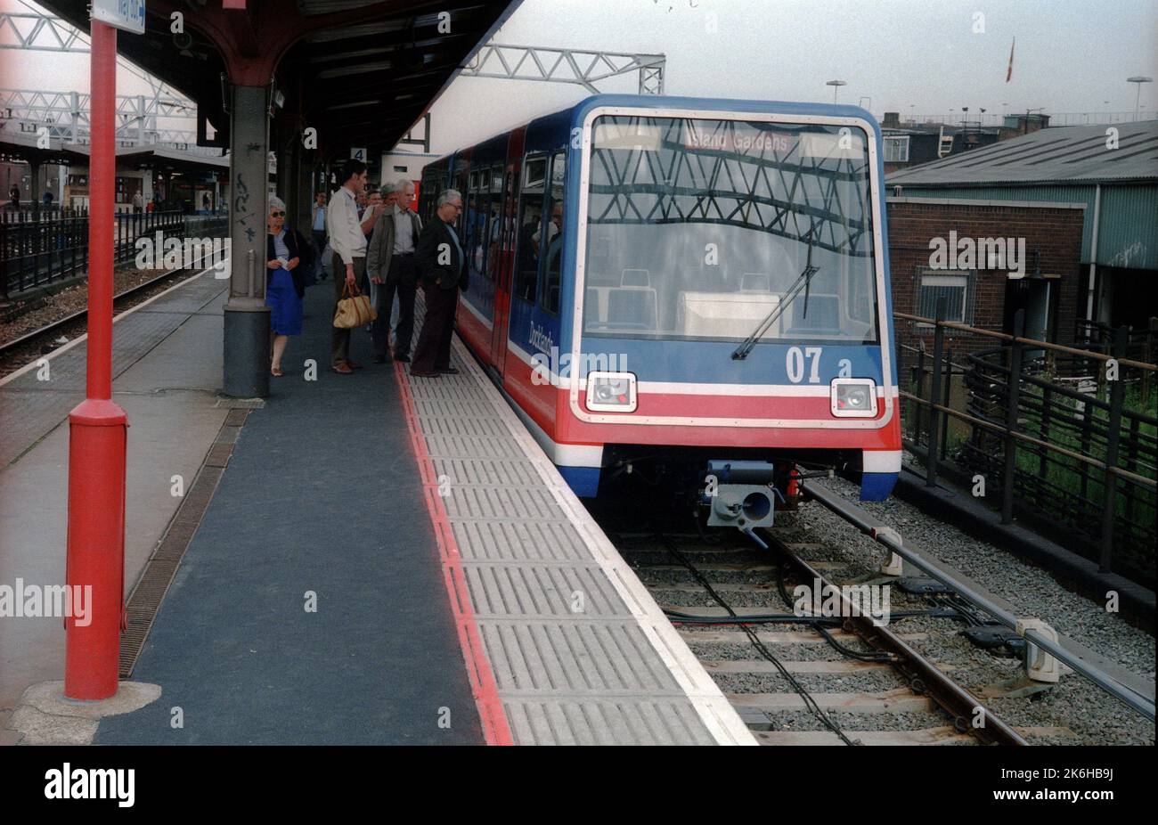 Passengers boarding one of the 11 driverless P86 trains on London's ...