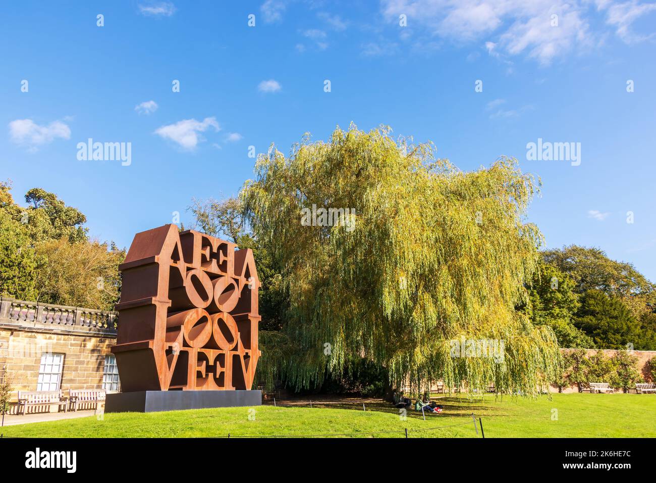 Scenic setting of LOVE WALL, 1966-2006 sculpture by American artist ...
