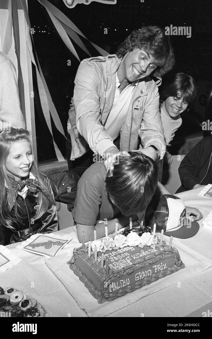 Shawn Stevens, Allison Balson, Jason Bateman and Adam Rich at Jason ...