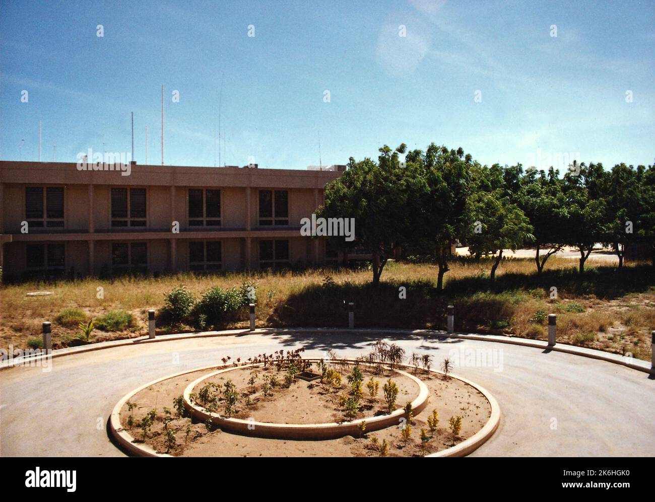 Mogadishu - Chancery Office Building - 1990, United States photographs ...