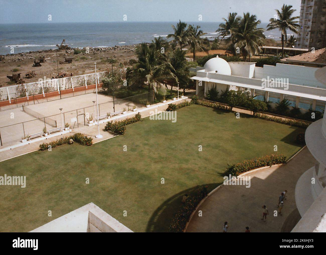 Mumbai - Annex Office Building - 1985, United States photographs ...