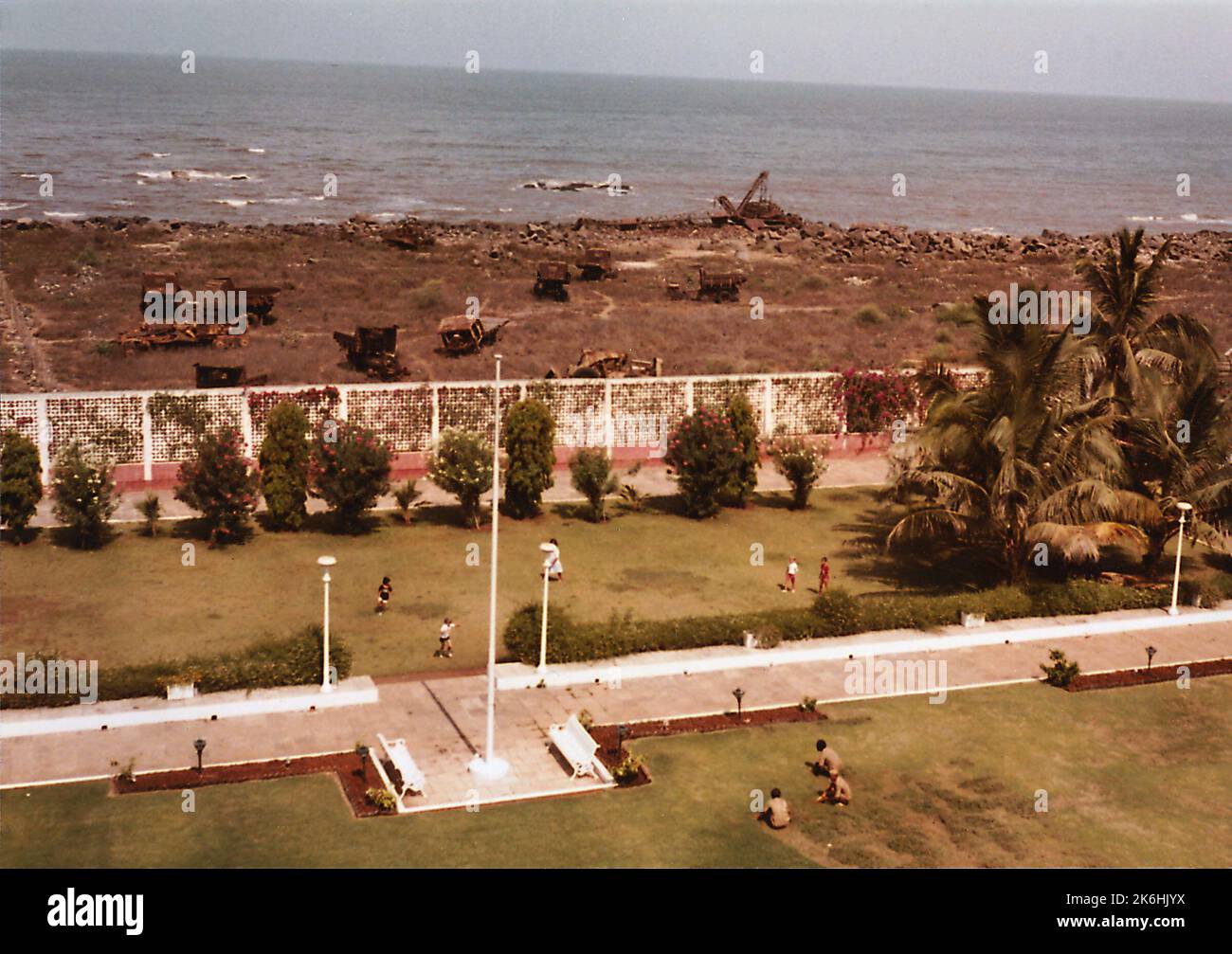 Mumbai - Annex Office Building - 1982, United States photographs ...