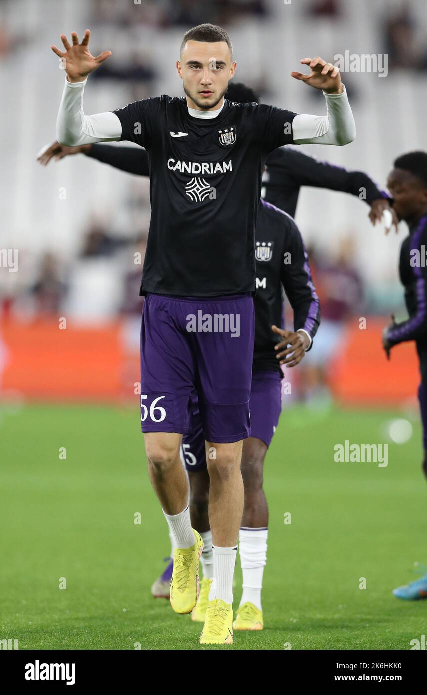 Debast hi-res stock photography and images - Alamy