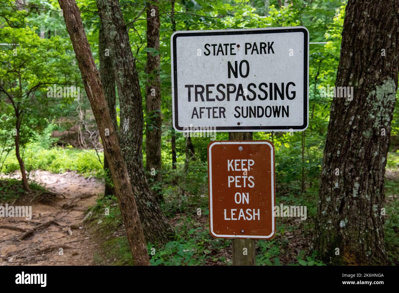 Signage at state park in alabama Stock Photo - Alamy