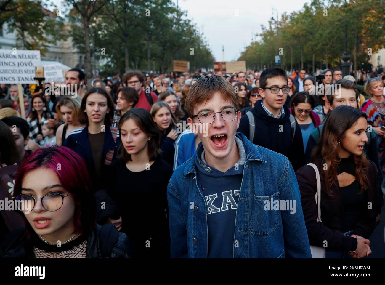 Teachers protesting for higher wages hi-res stock photography and ...
