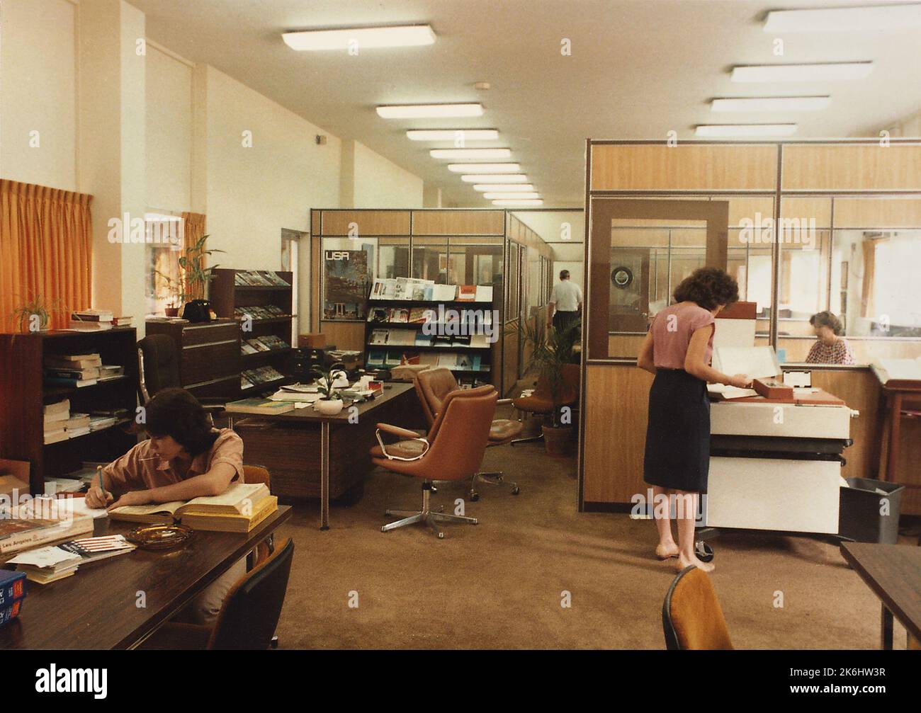 Caracas - Annex Office Building - 1984, United States photographs ...