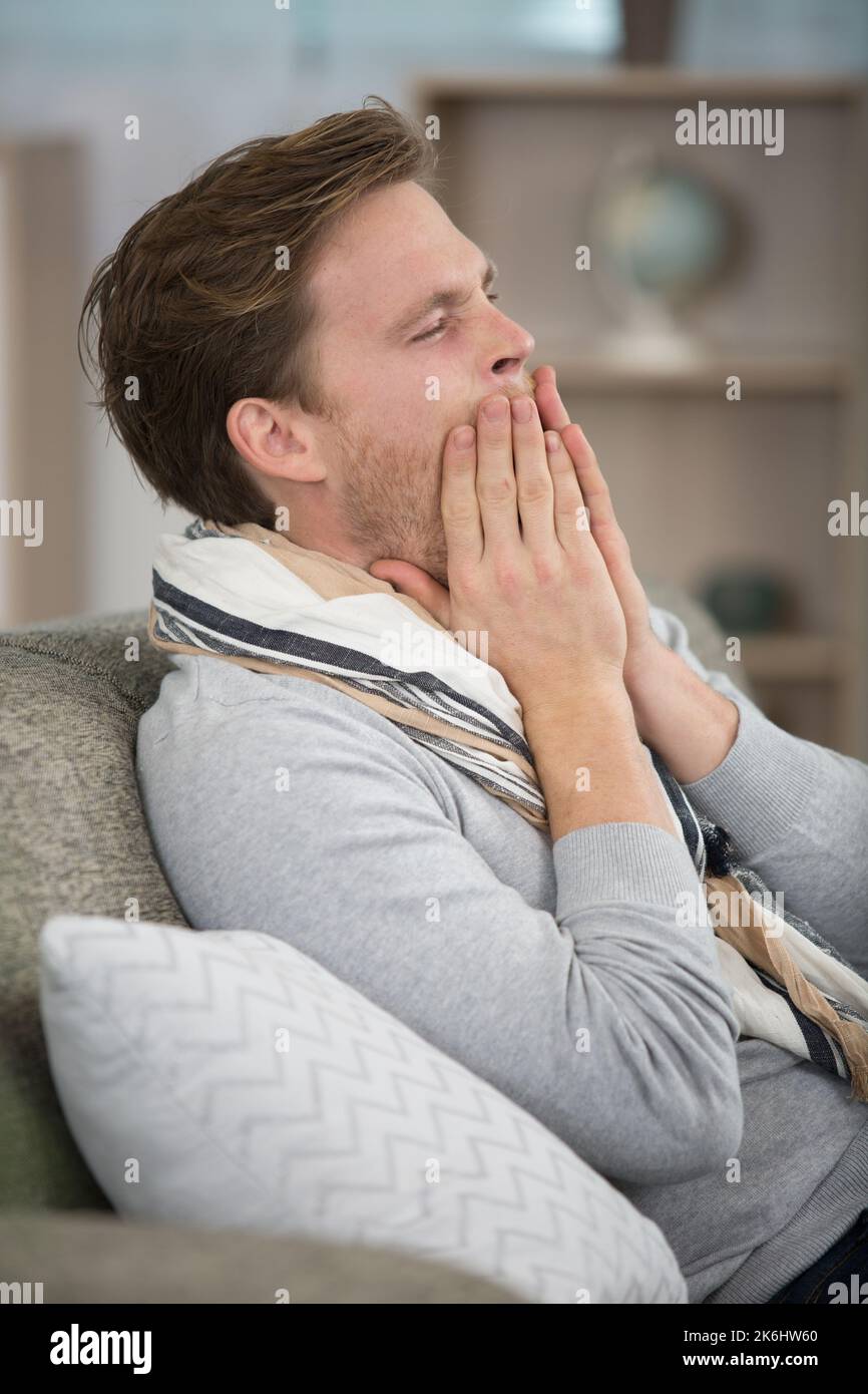 Man men male yawns yawn yawning hi-res stock photography and images - Alamy