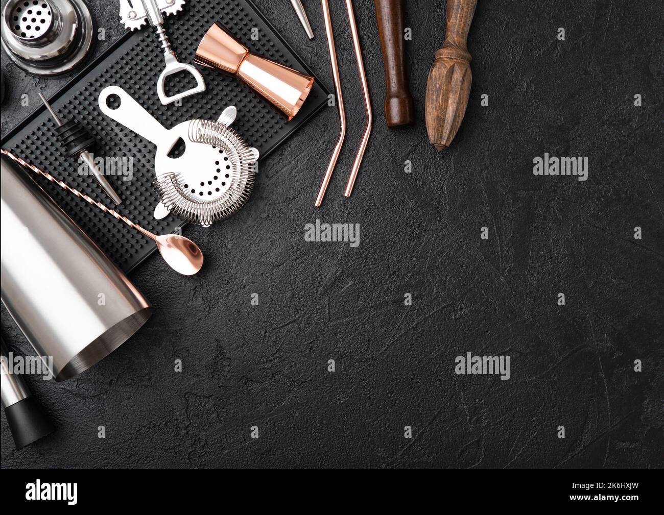 Bartender with garnish tray hi-res stock photography and images - Alamy