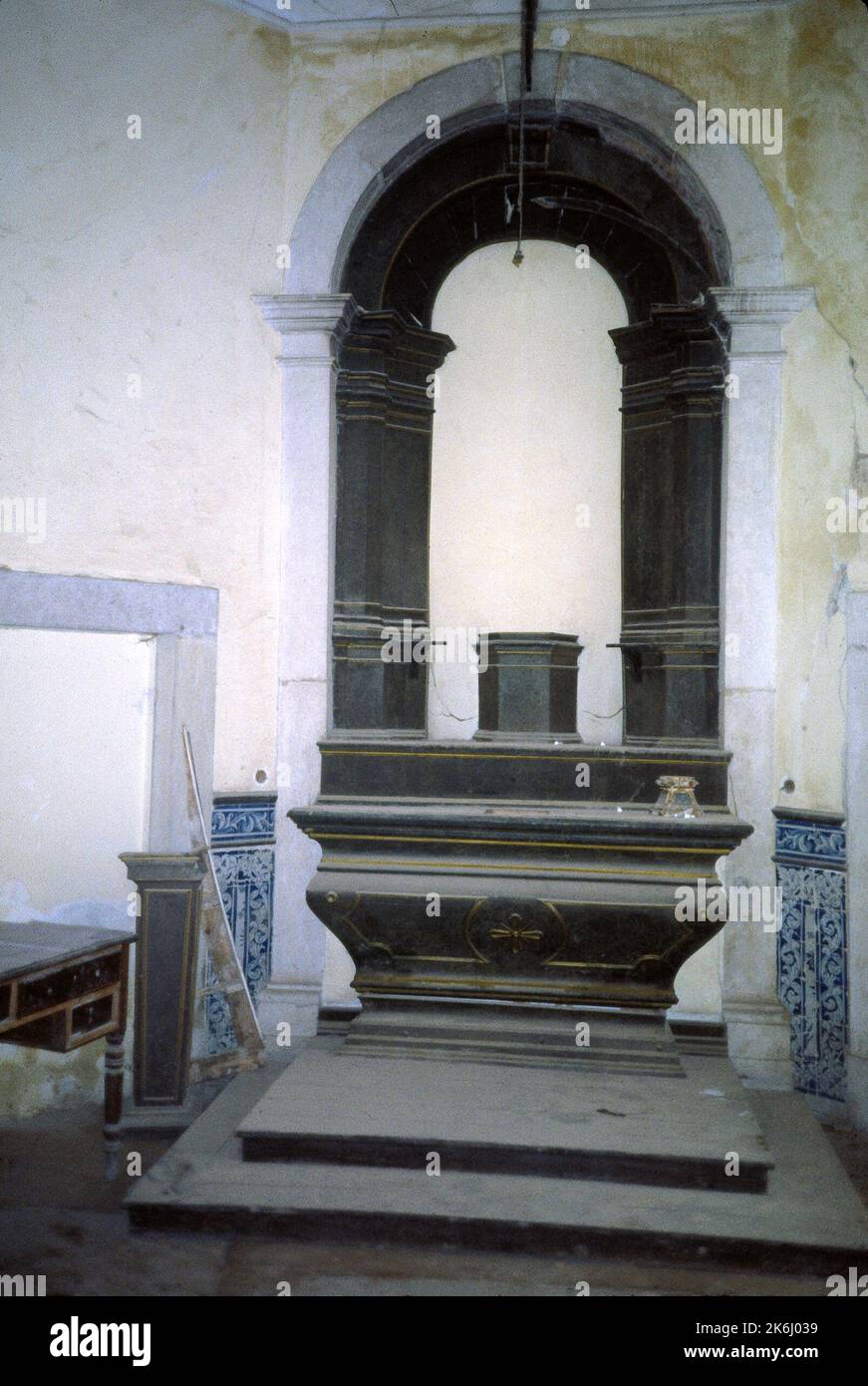 1984 lisbon hi-res stock photography and images - Alamy