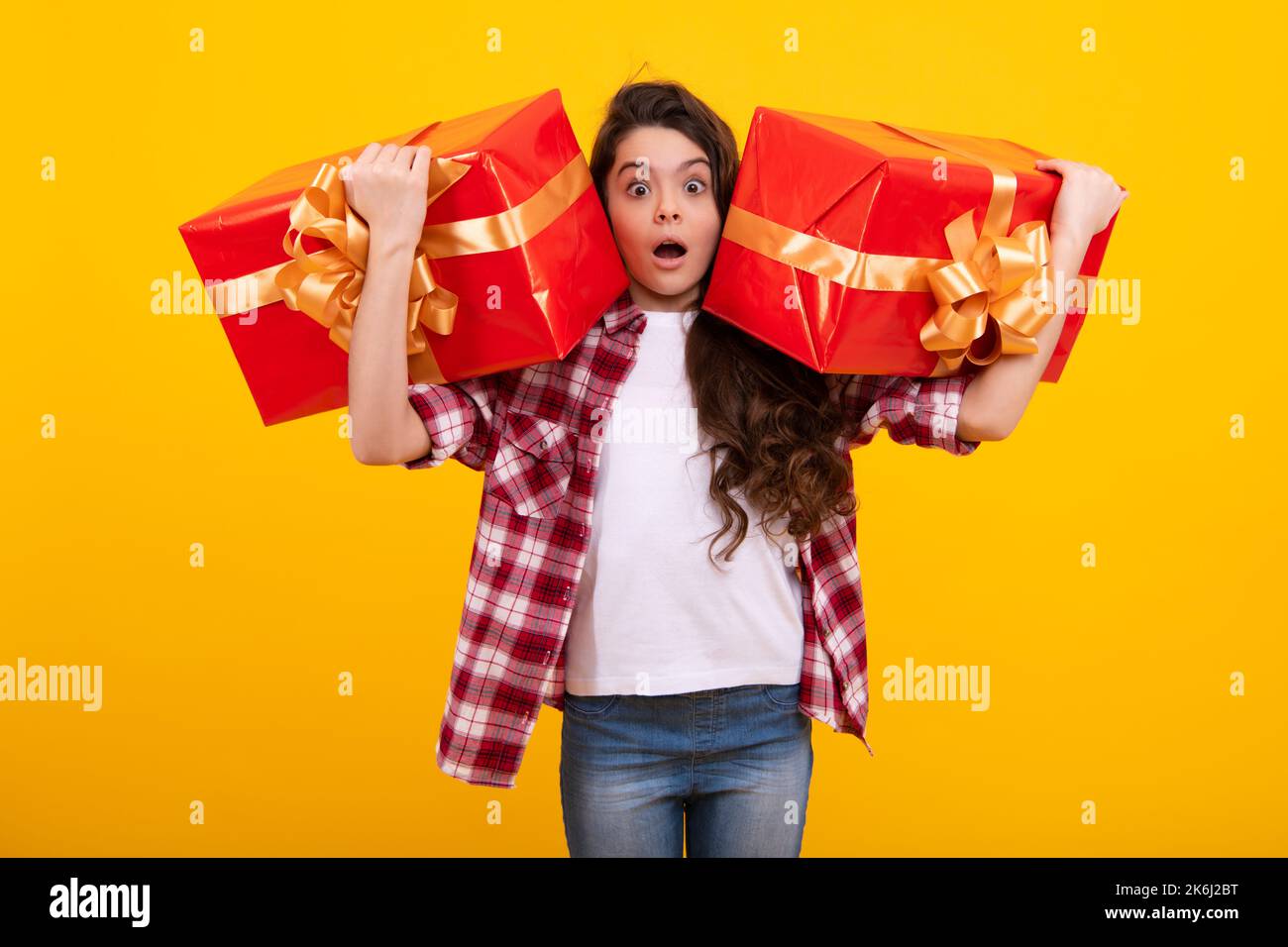 Shocked amazed face, surprised emotions of young teenager girl ...