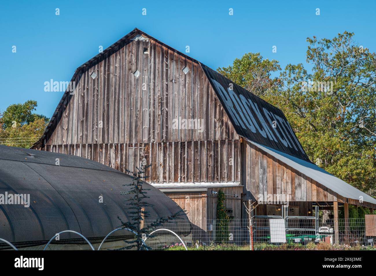 Advertising painted on barn hi-res stock photography and images - Alamy