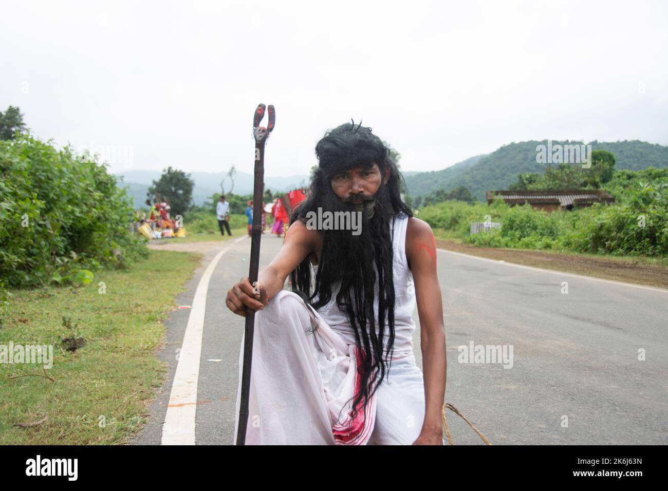 Man disguised as shiva hi-res stock photography and images - Alamy