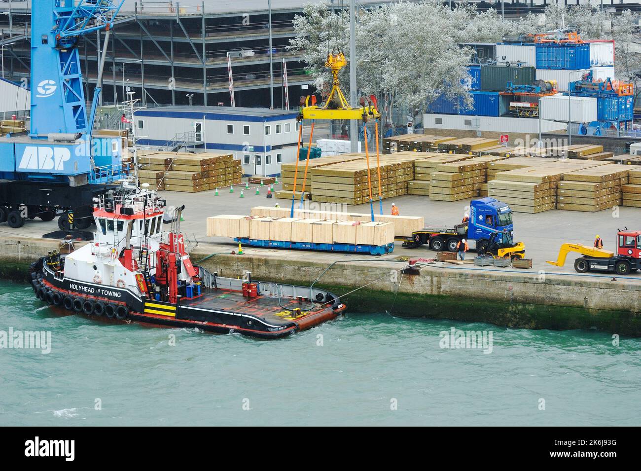 Southampton, England - 30th September 2021:Tug Afon Las -2JEM8 - and a ...
