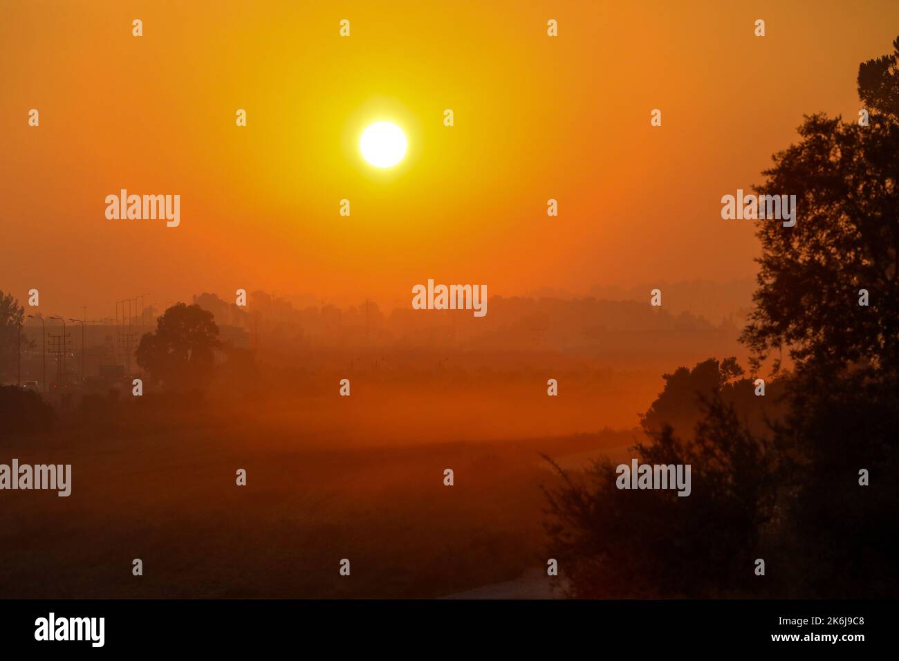Big mist hi-res stock photography and images - Alamy