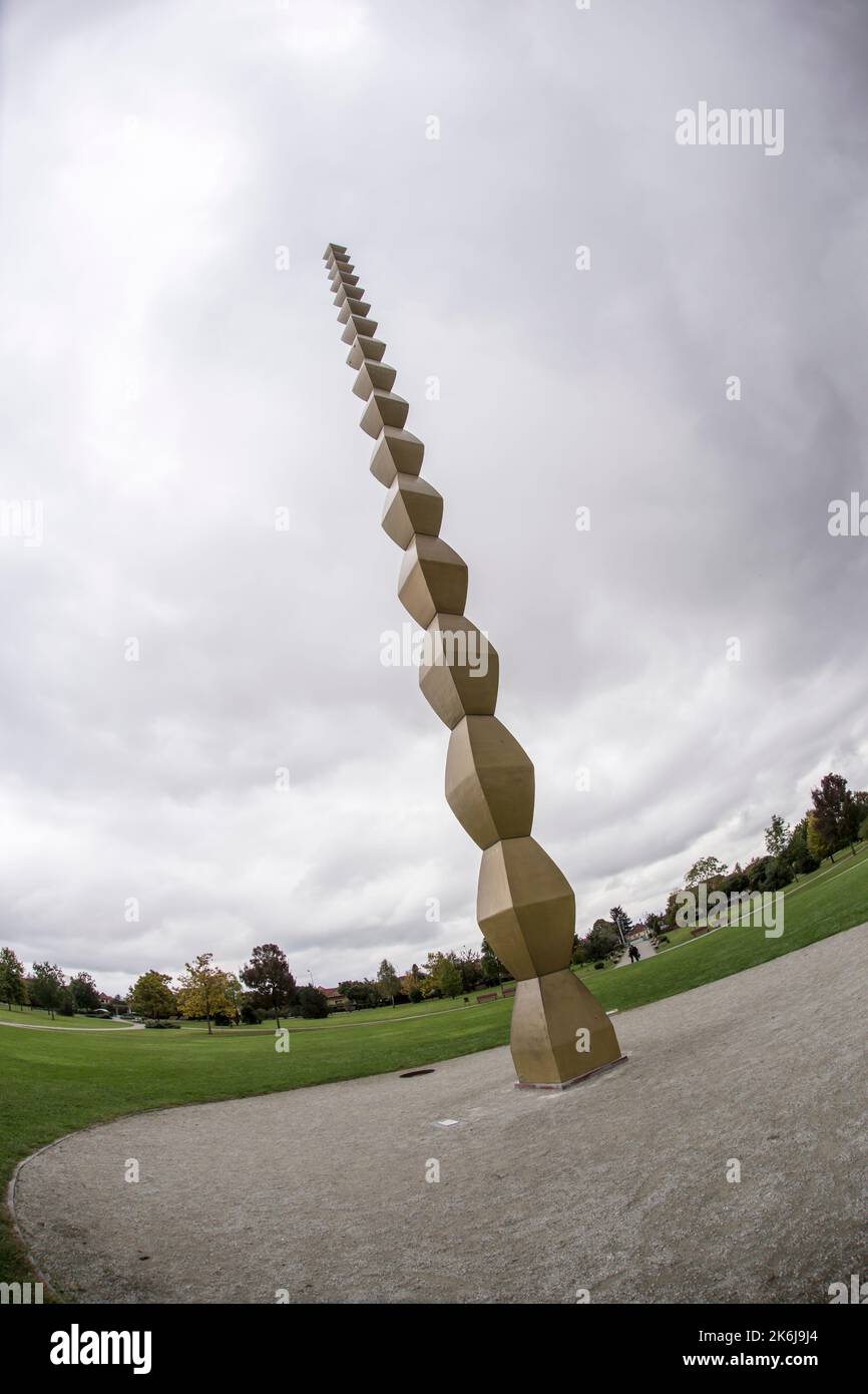 Constantin Brancusi Infinite Column in Romania – fisheye view Stock ...