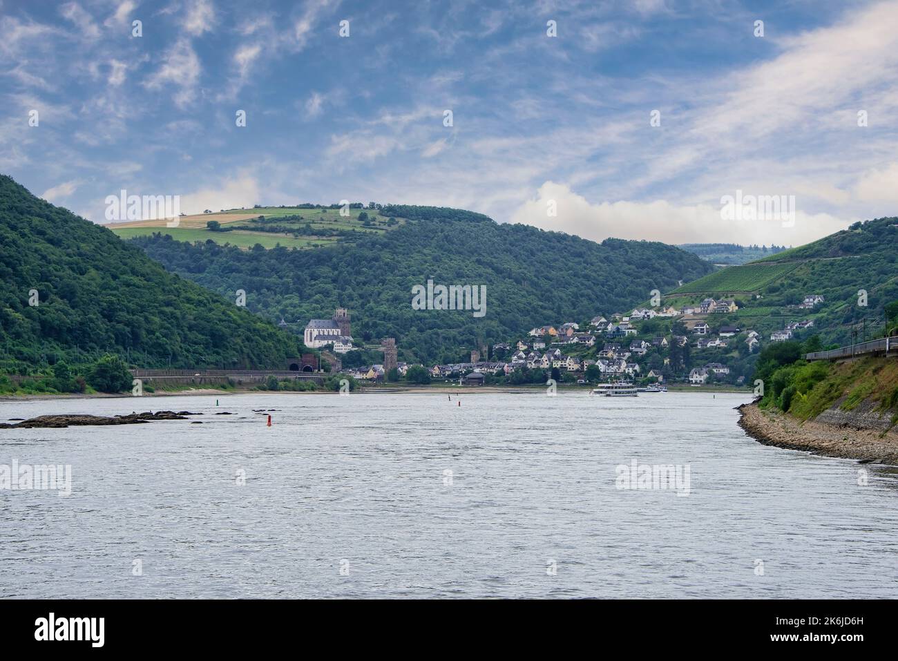 Villages and mountain ranges along the Rhine River in Germany Stock ...