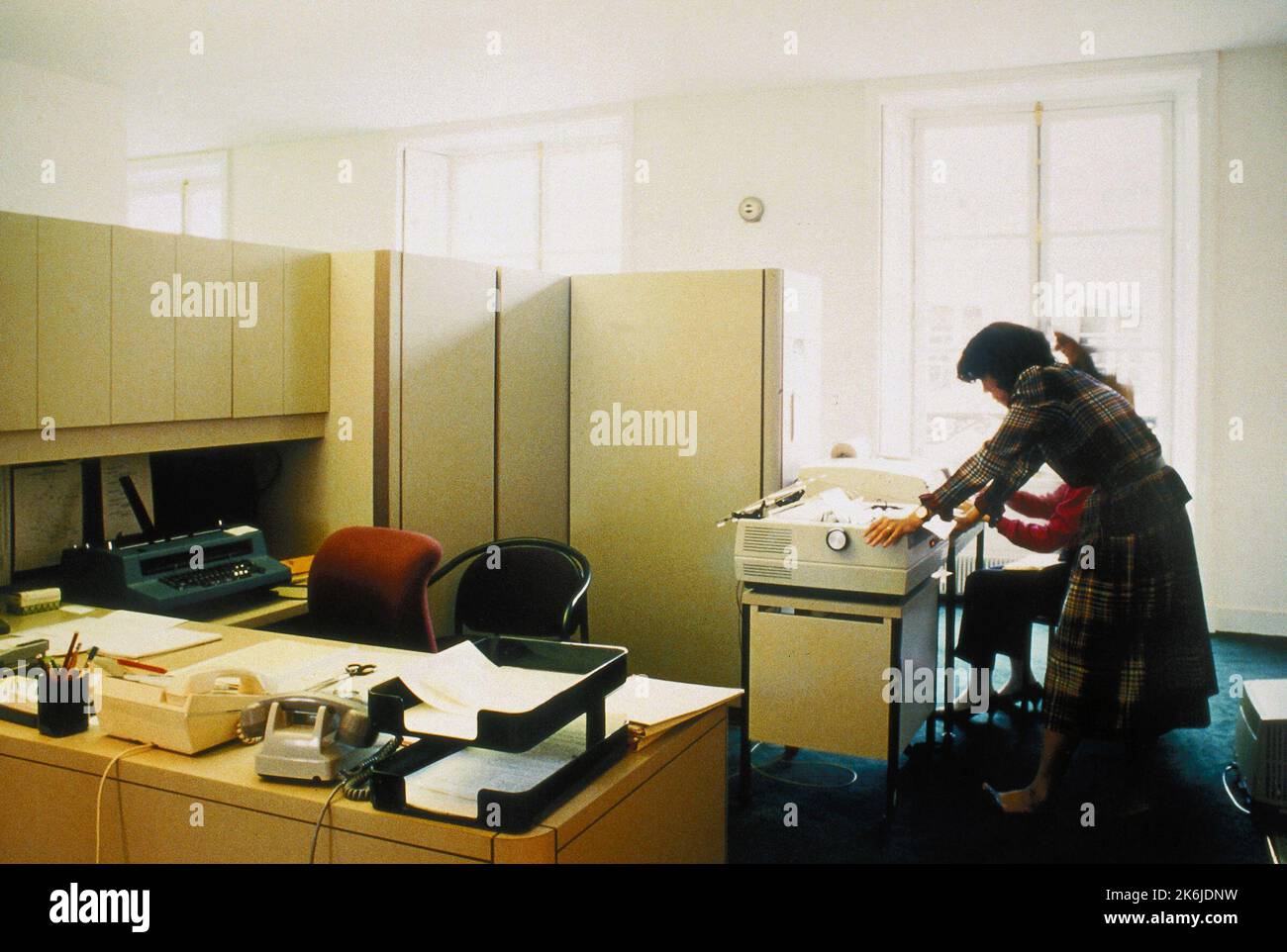 Paris - Annex Office Building - 1985, United States photographs Related ...