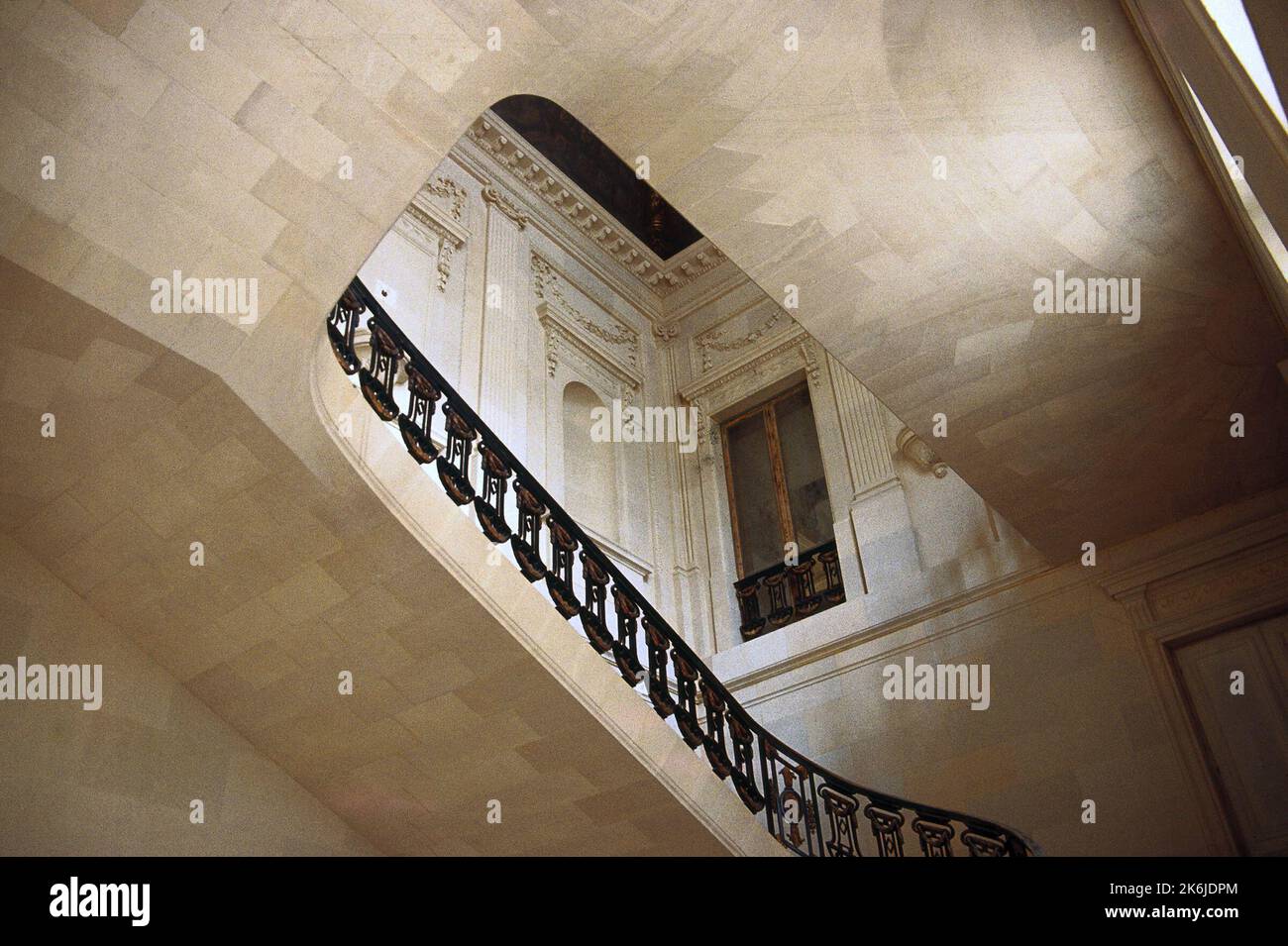 Paris - Annex Office Building - 1982, United States photographs Related ...