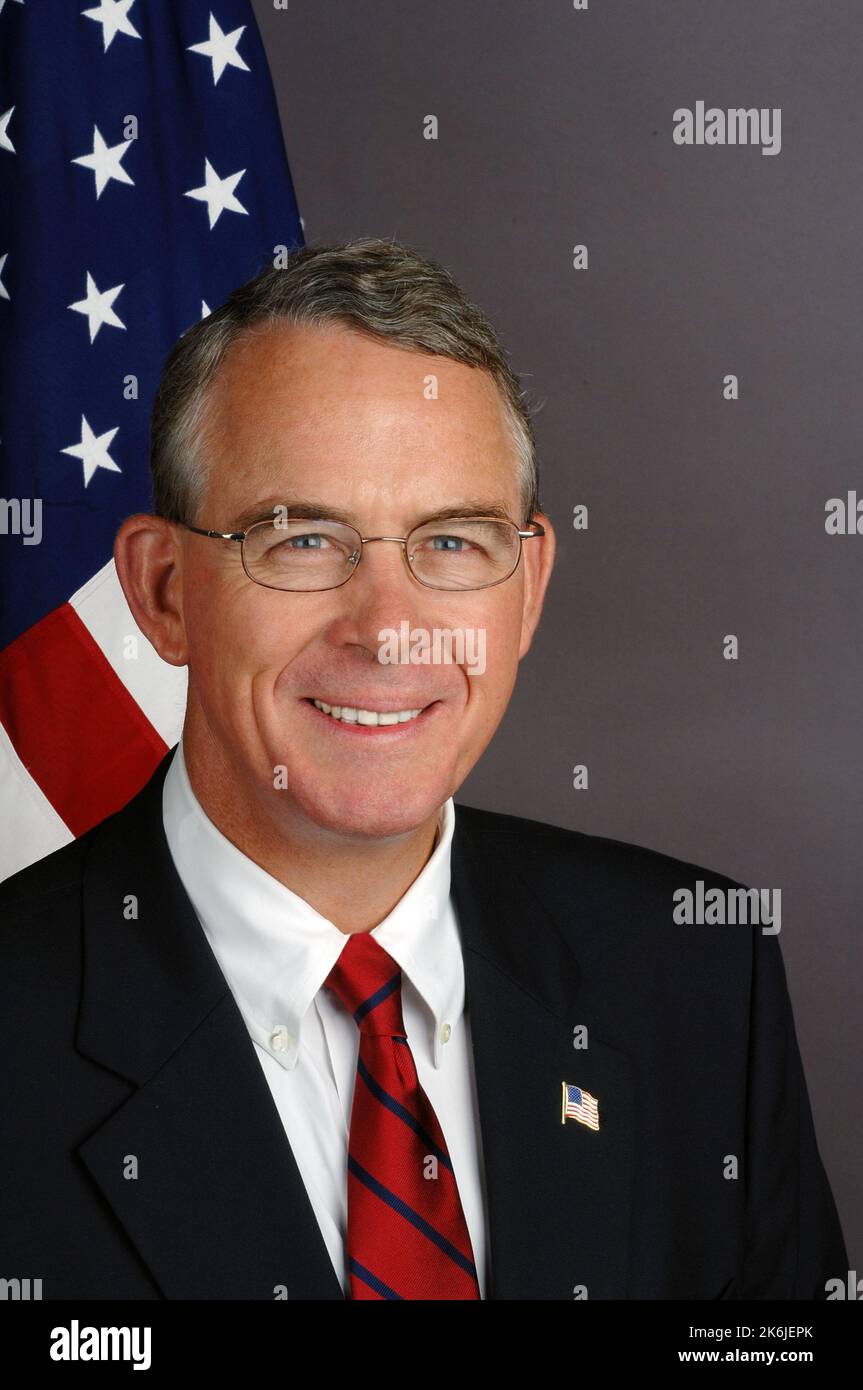 Official portrait of L. Francis Rooney, U.S. Ambassador designate to ...
