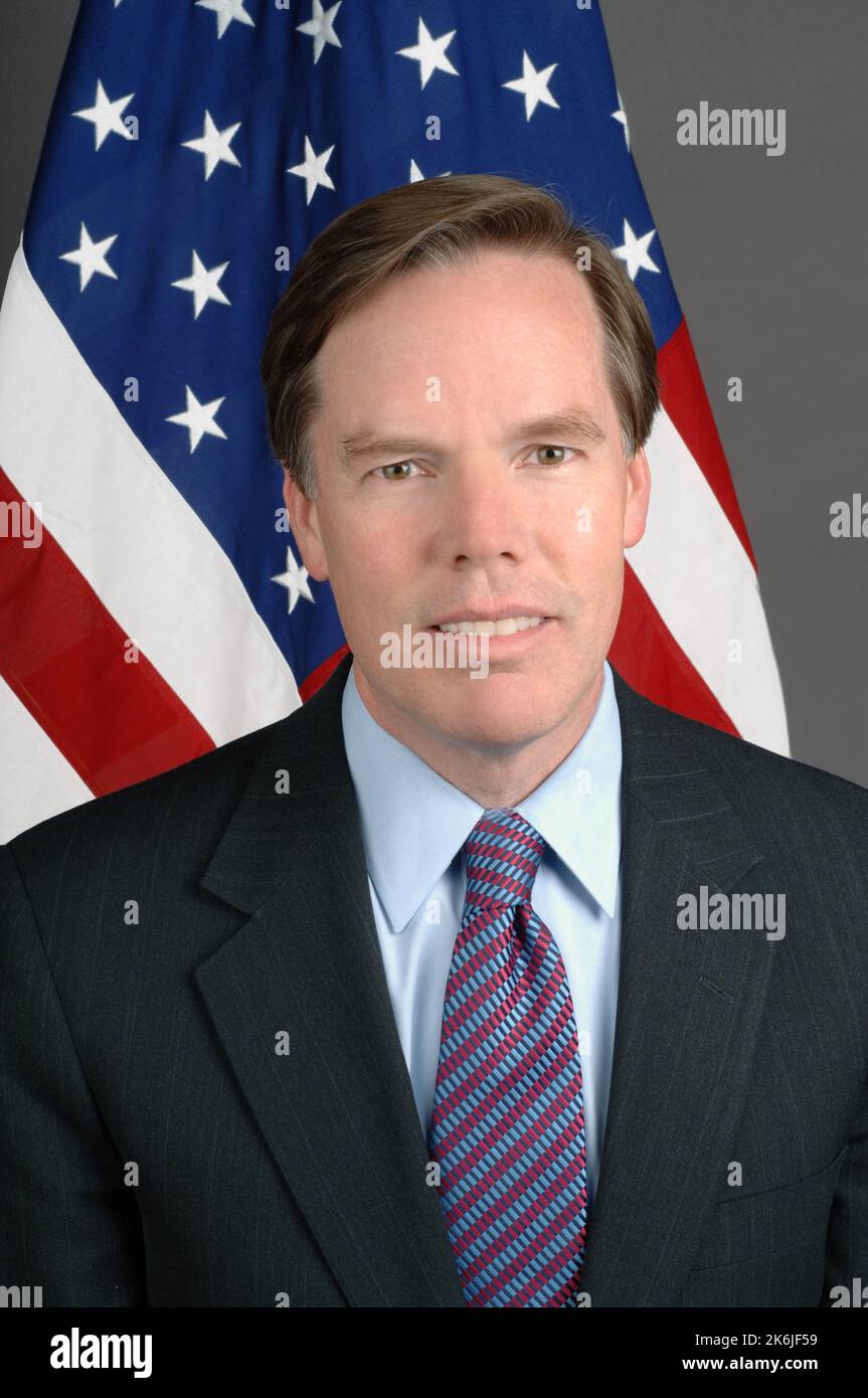 Official portrait of R. Nicholas Burns, Under Secretary for Political ...