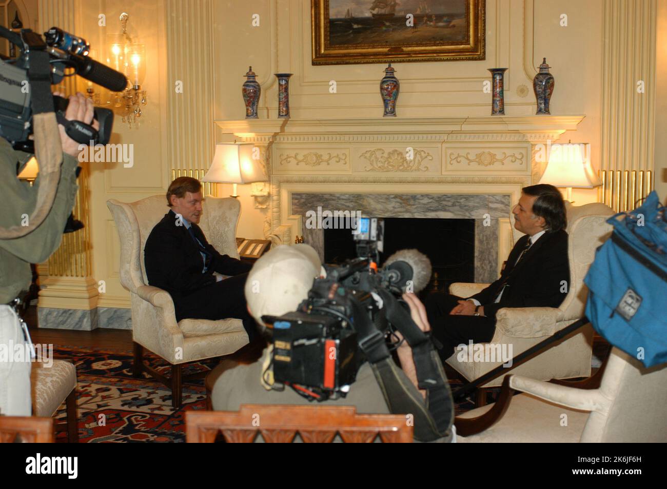 Deputy Secretary Robert Zoellick hosting meeting with Pakistan's ...