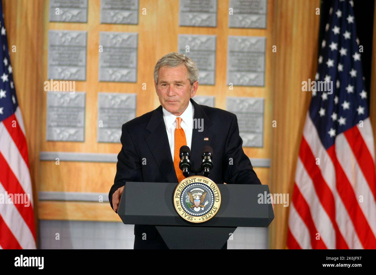 President George Bush addressing Summit of U.S. University Presidents ...