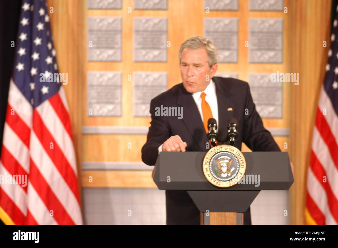 President George Bush addressing Summit of U.S. University Presidents ...